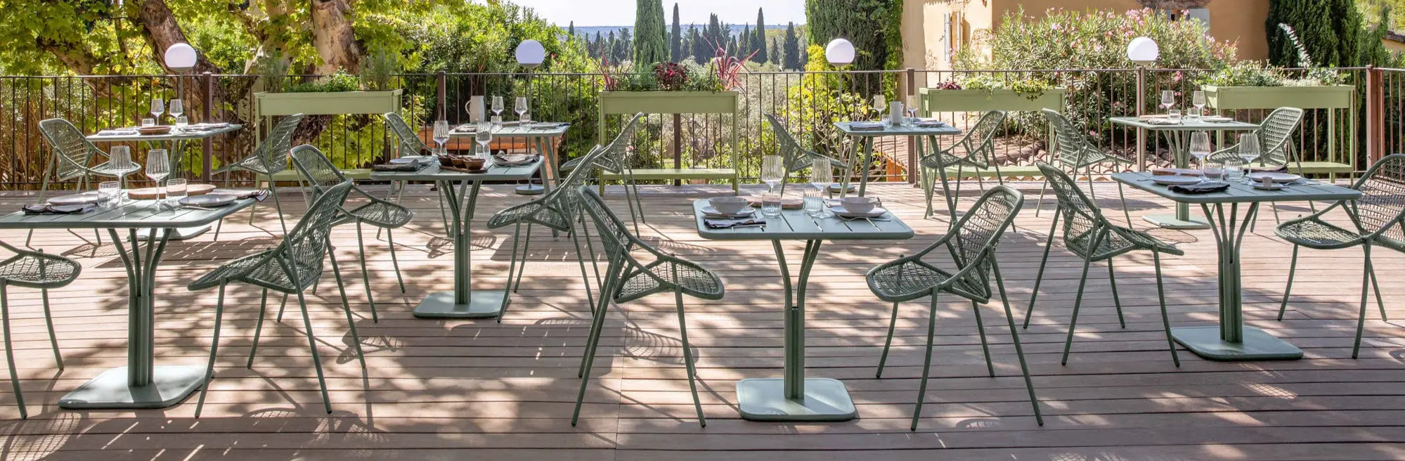 Fermob Sixties Retro Charme met Ronde Vormen