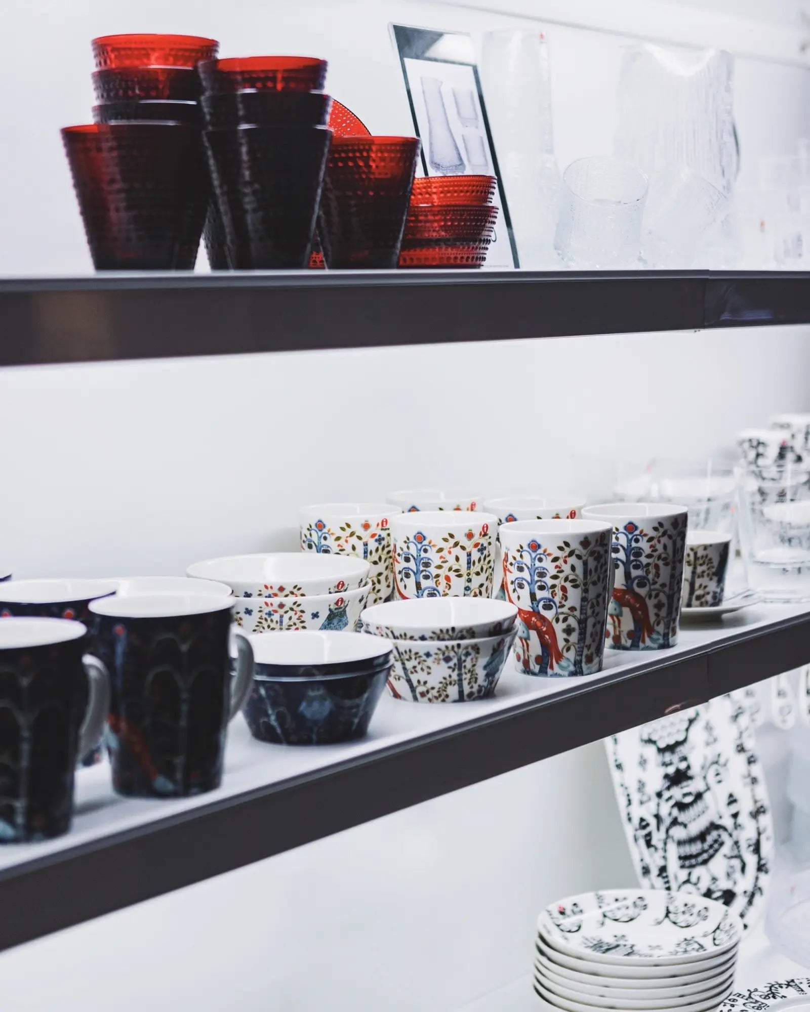Iittala Taika Collectie met Unieke Patronen en Kleuren
